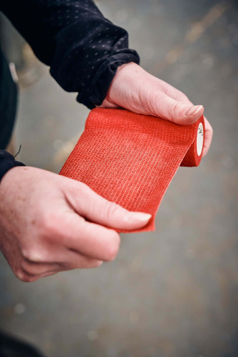 ROBINSONS HEALTHCARE EQUIWRAP BANDAGE RED BANDAGE X 10CM X 4.5M 10 CM X ...